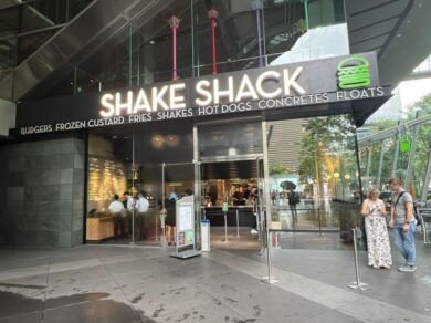 「魯珈」×「SHAKE SHACK」コラボバーガー「カレーシャック」発売中！しっかり美味しいよ | 全記事2,000以上、全て管理人が実食 ...